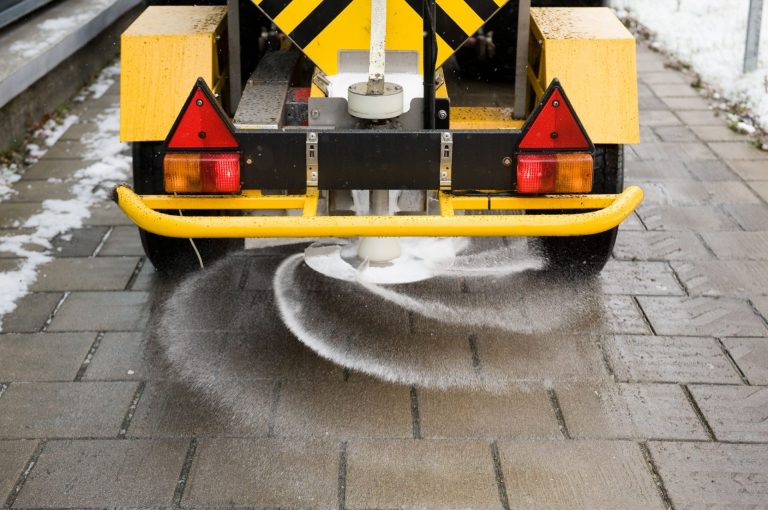 Expert Residential Snow Removal Services in Mississauga